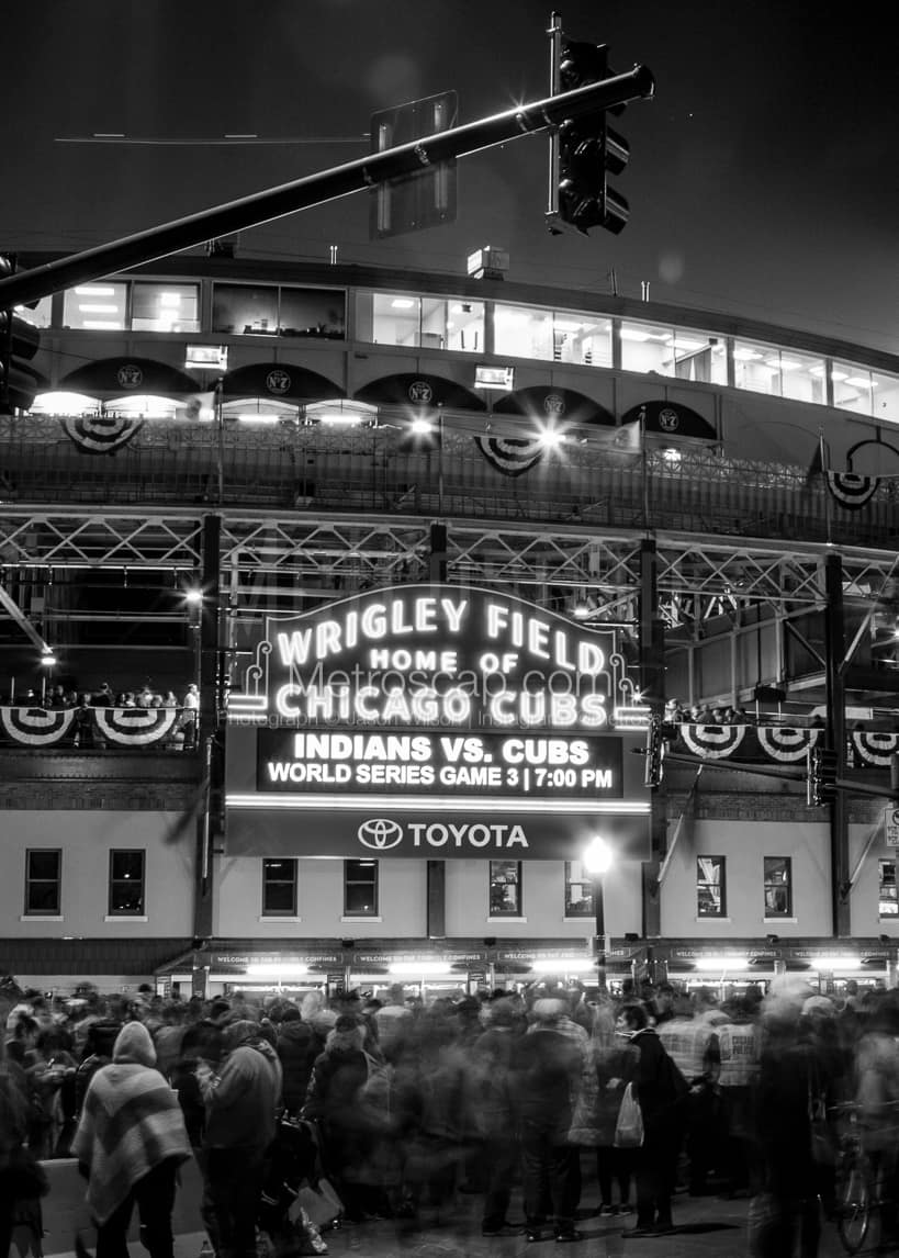The First World Series Game at Wrigley Field in 71 Years black and ...